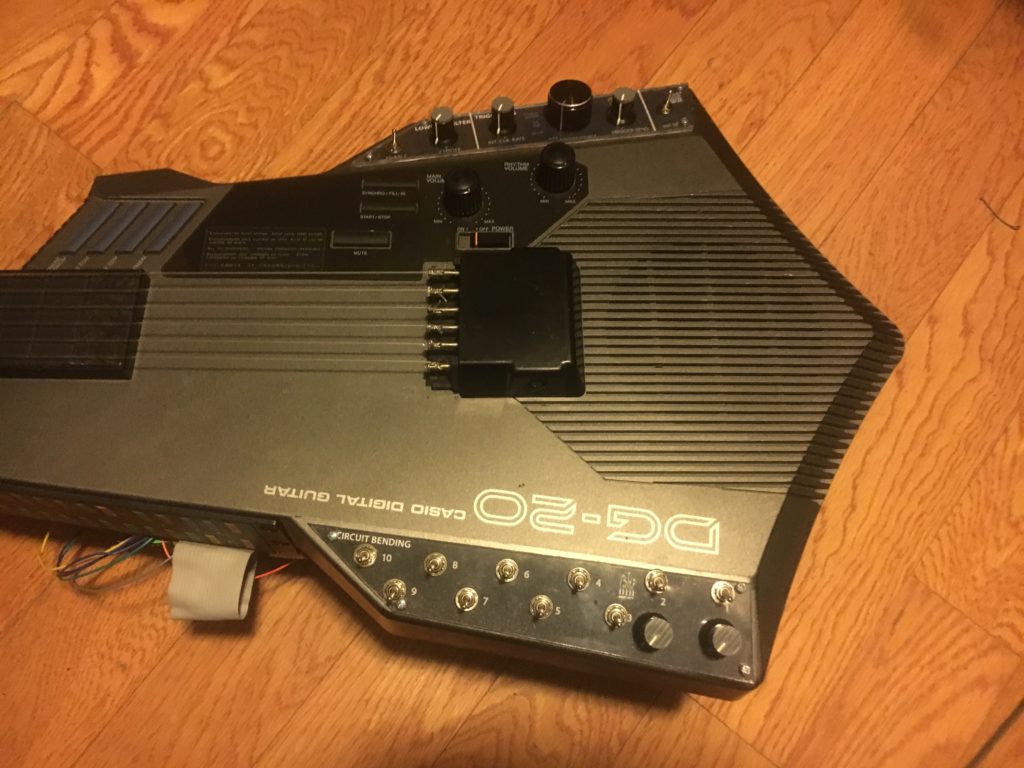 New project – circuit bending a Casio DG-20 guitar. – Welcome to Bent City